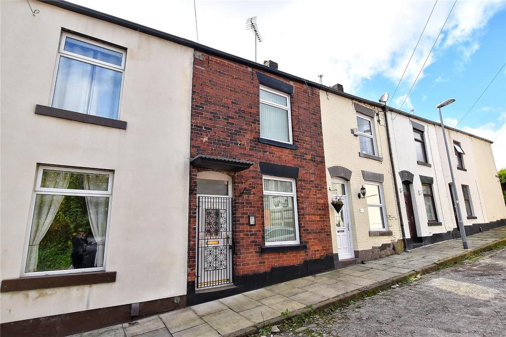 Mabel Street, Shawclough, Rochdale... 2 bed terraced house - £115,000