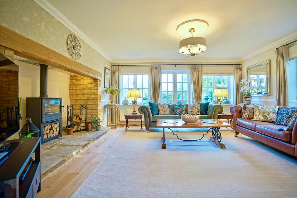 Rectory Farm Close, Abbots Ripton, Huntingdon, PE28 4 bed detached ...