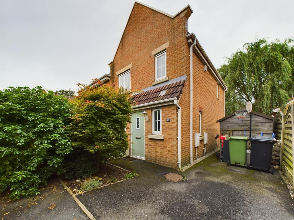 Wessex Drive, Spring View, Wigan, WN3 3 bed semi-detached house - £150,000