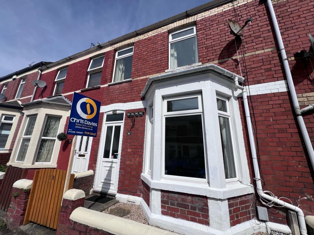 Glamorgan Street, Barry, CF62 2 bed terraced house - £183,000