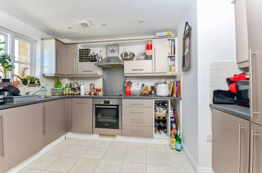 Stockwell Green, SW9, Stockwell... 2 bed flat - £2,000 pcm (£462 pw)