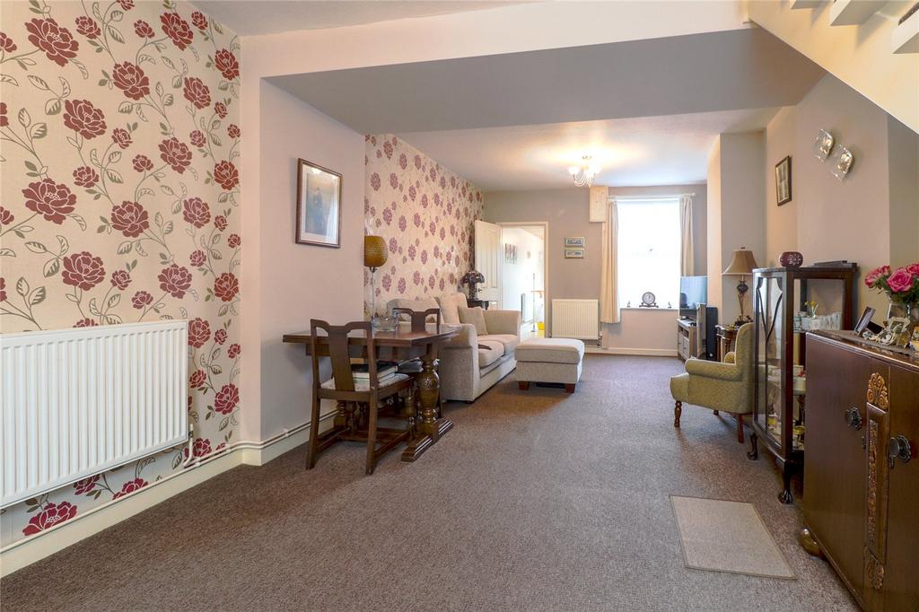 Roebuck Street, Crewe, Cheshire, CW1 2 bed terraced house - £120,000