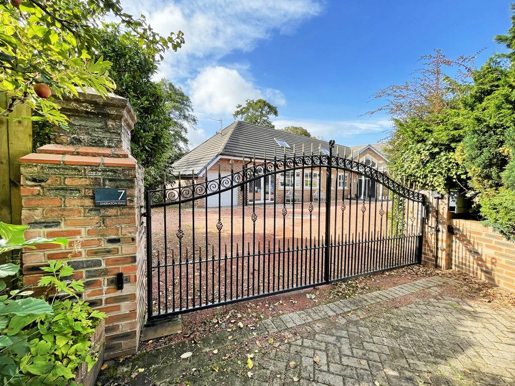 Sheraton Hall, Hartlepool, TS27 4 bed detached house - £700,000
