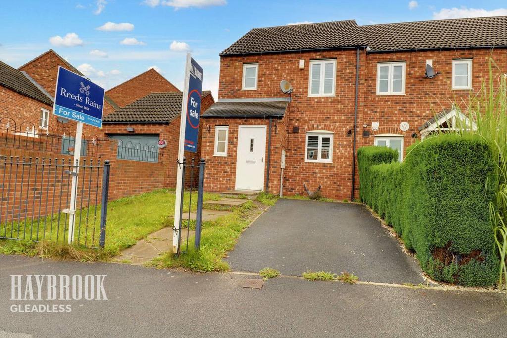 Queen Mary Road, Sheffield 3 bed end of terrace house - £160,000