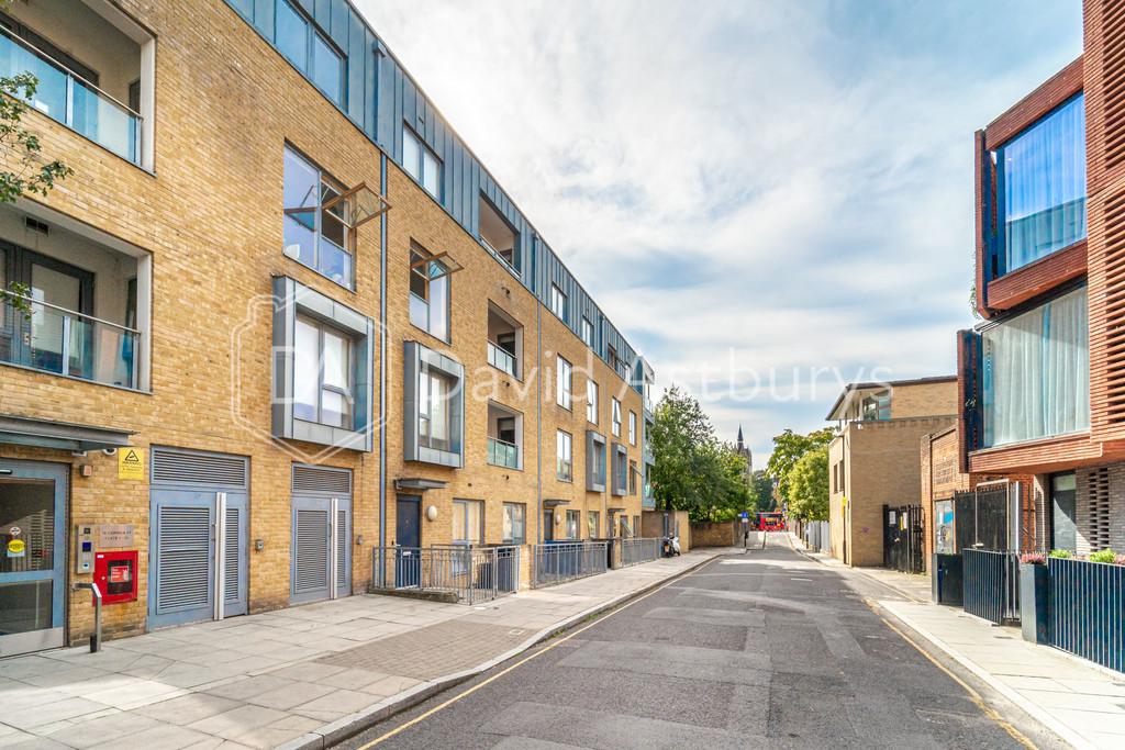Corsica Street, Highbury, London, N5 2 bed flat for sale - £700,000