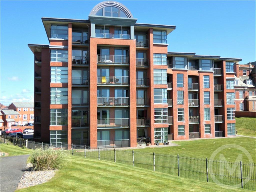 Admiral Heights, Queen's Promenade 2 bed flat - £120,000