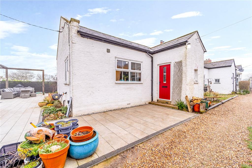 Hobhole Bank, Fishtoft PE22 3 bed semi-detached house for sale - £250,000