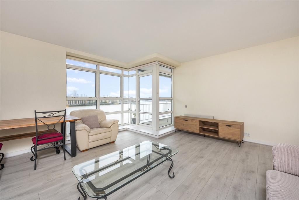 Anchorage Point, Westferry Road, London 2 bed flat - £2,750 pcm (£635 pw)