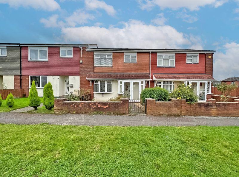 Rowlands Close, Bentley, Walsall 3 bed terraced house - £135,000