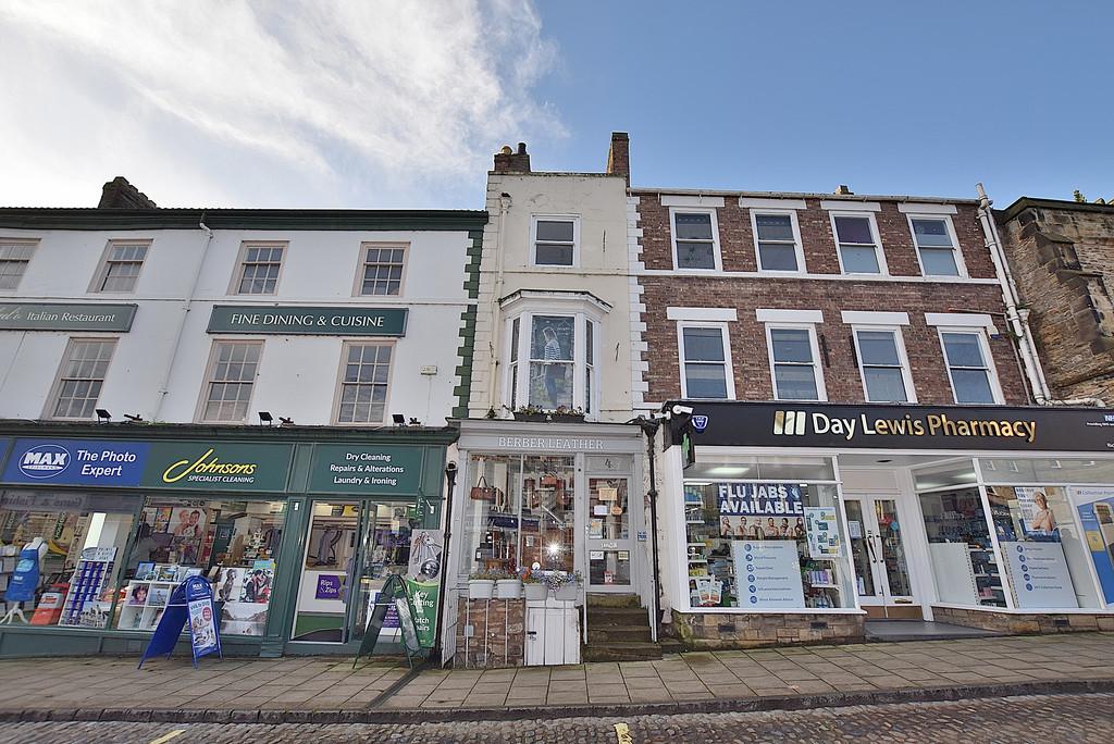 Trinity Church Square, Richmond Property - £200,000