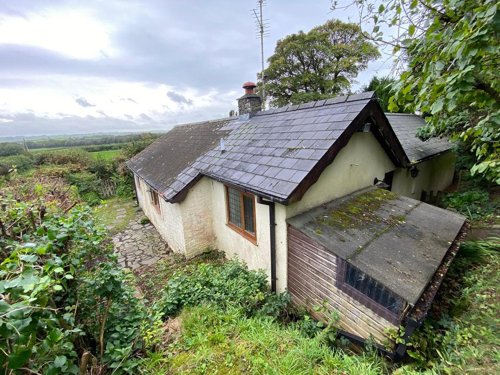 Ciliau Aeron, Lampeter, SA48 2 bed detached house - £238,500
