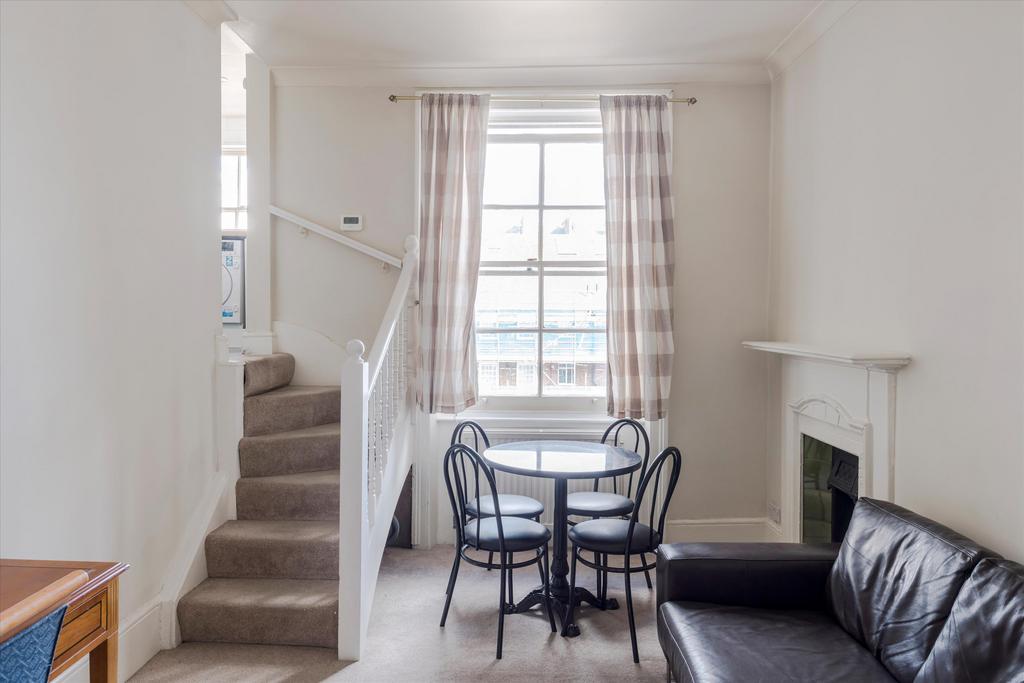 Devonshire Terrace, London, W2 2 bed flat - £2,817 pcm (£650 pw)