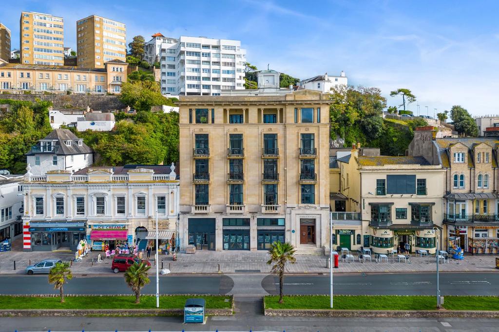 Harbour Point, Victoria Parade, Torquay 3 bed apartment to rent - £ ...