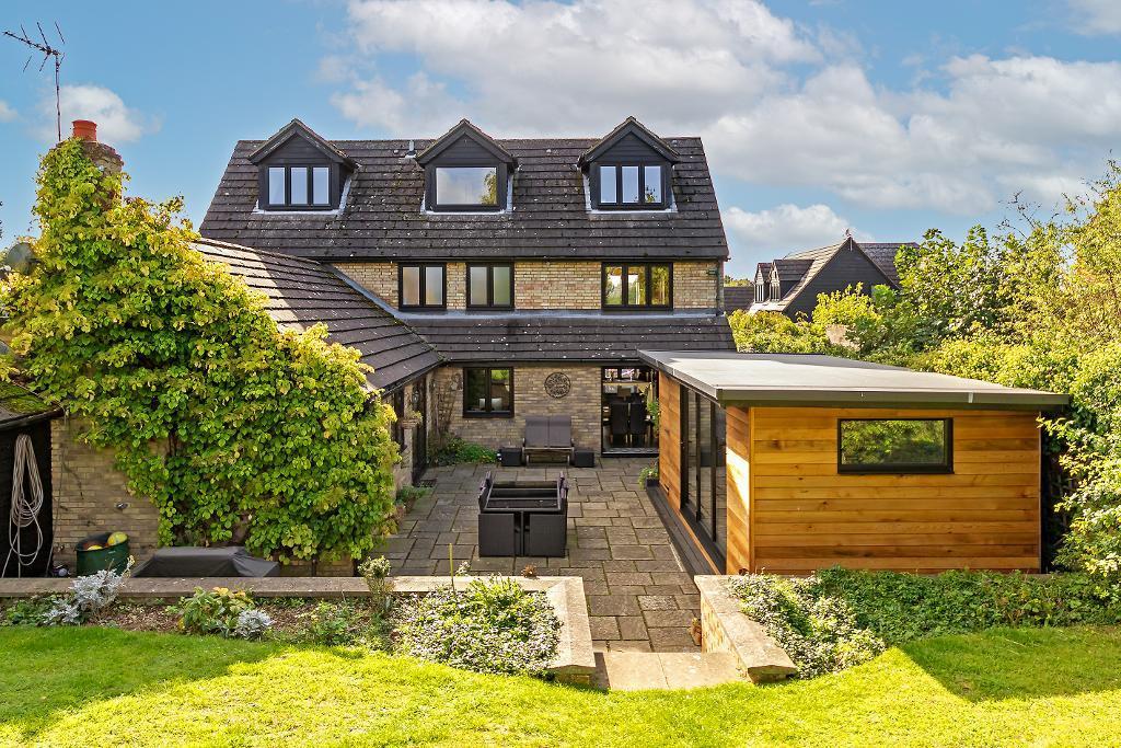 Streatley Road, Upper Sundon, Bedfordshire, LU3 3PH 5 bed detached ...