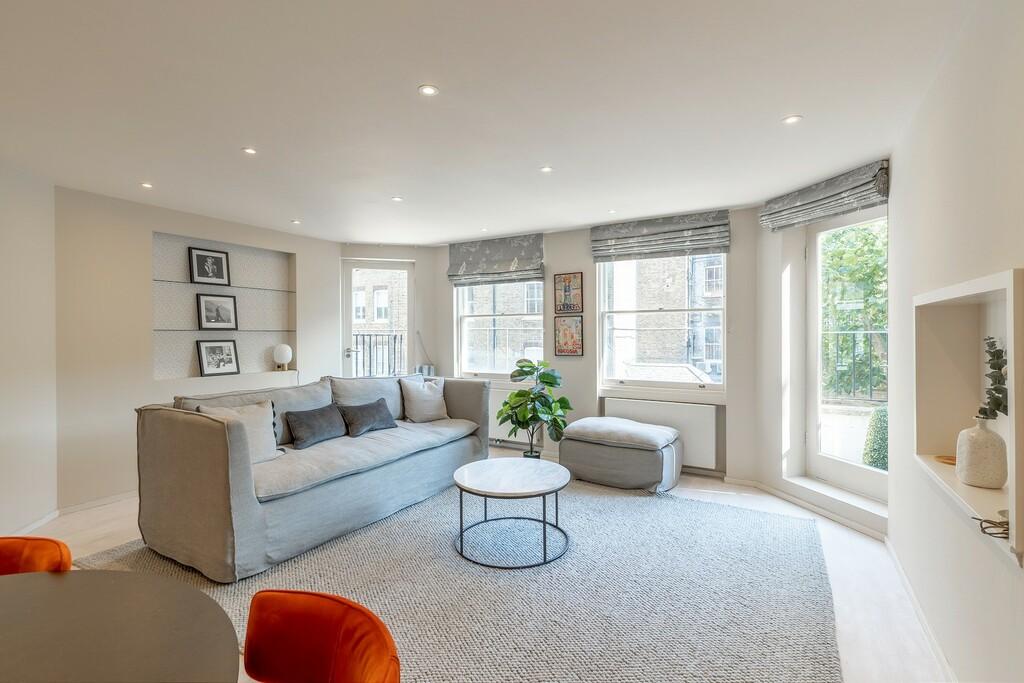 Culford Gardens, Chelsea, SW3 2 bed flat - £4,767 pcm (£1,100 pw)