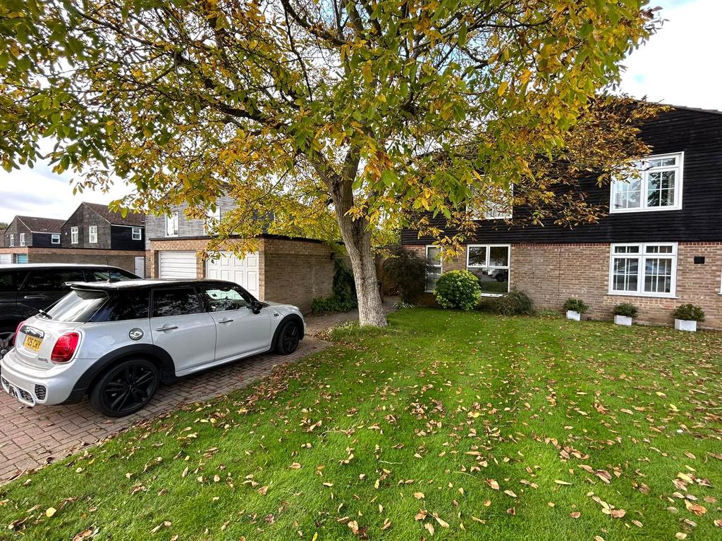 Coningsby Bracknell Berkshire RG12 1 Bed In A House Share 700 Pcm Coningsby Bracknell Berkshire RG12 1 Bed In A House Share 700 Pcm