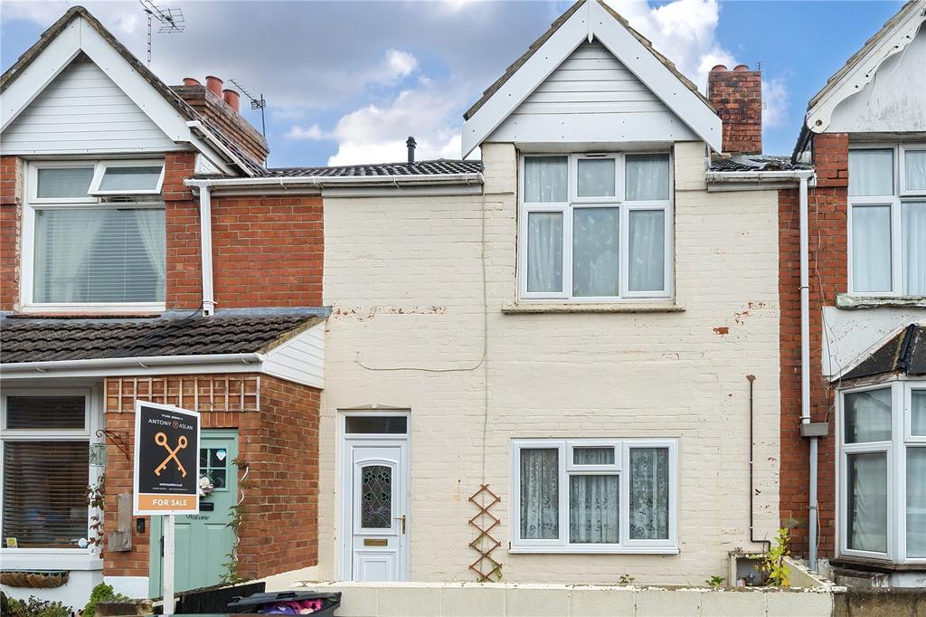 Rodbourne Swindon Sn2 2 Bed Terraced House For Sale £175 000