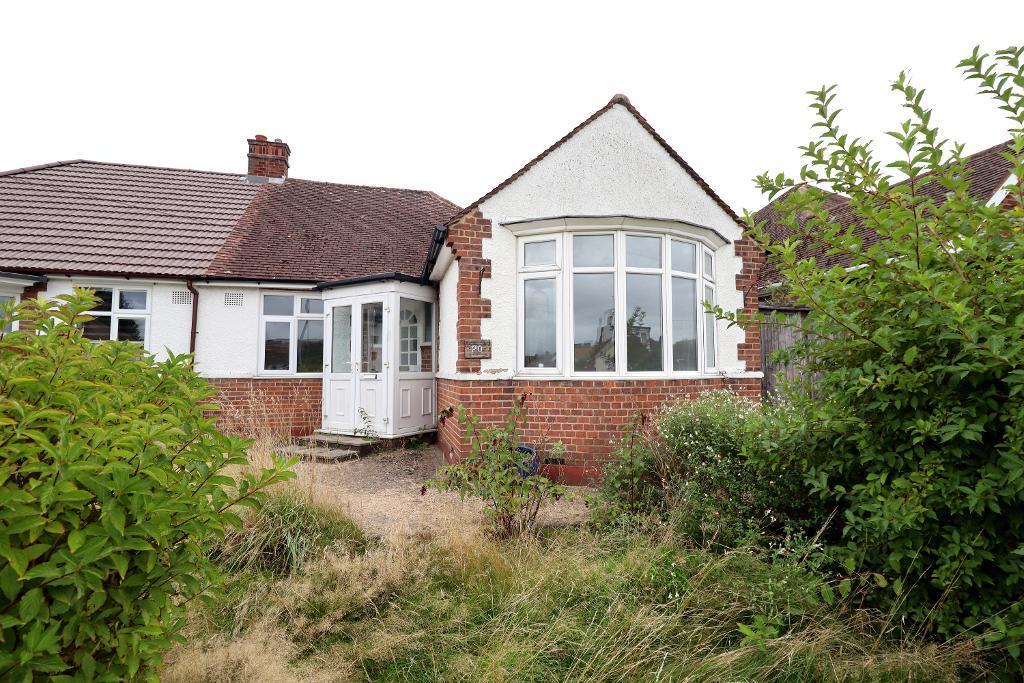 Ryecroft Way, Stopsley, Luton... 2 bed bungalow - £290,000