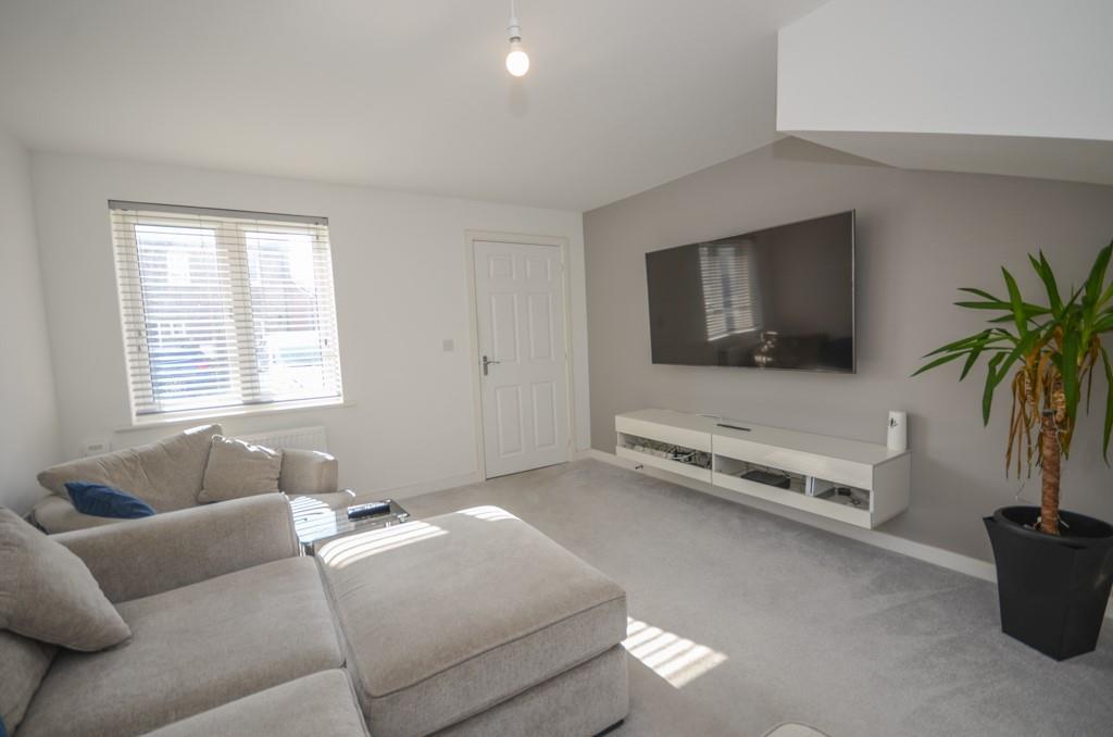 Burdock Road, Lyde Green, Bristol, BS16 7NR 3 bed terraced house for ...