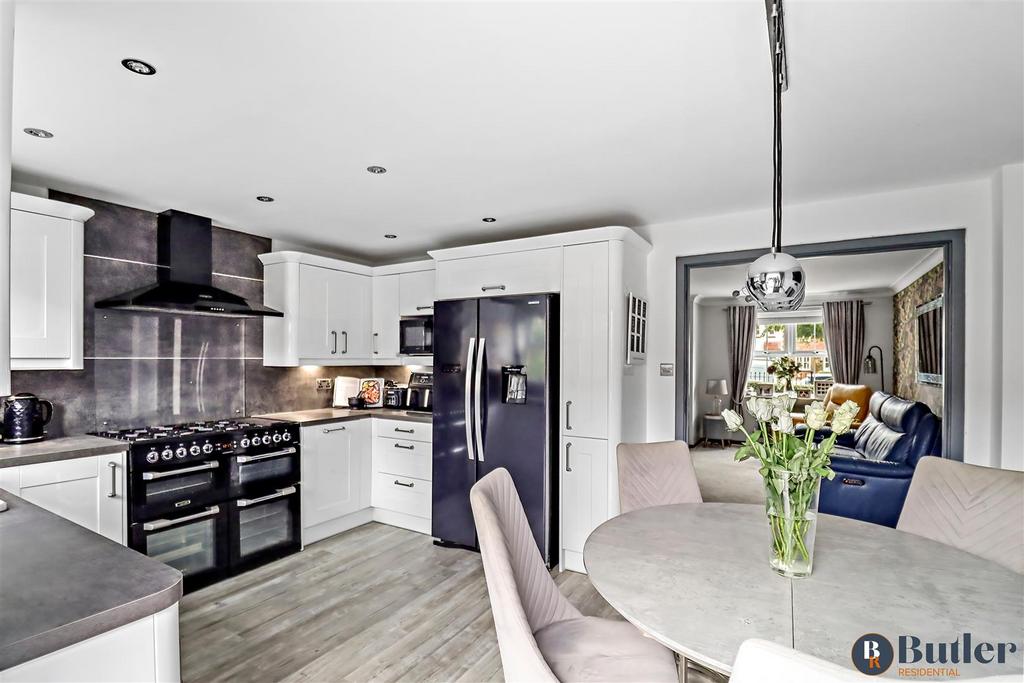 Great Ashby Way, Stevenage 4 bed semi-detached house for sale - £490,000