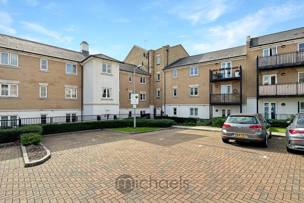 Propelair Way, Colchester, CO4 2 bed apartment - £190,000