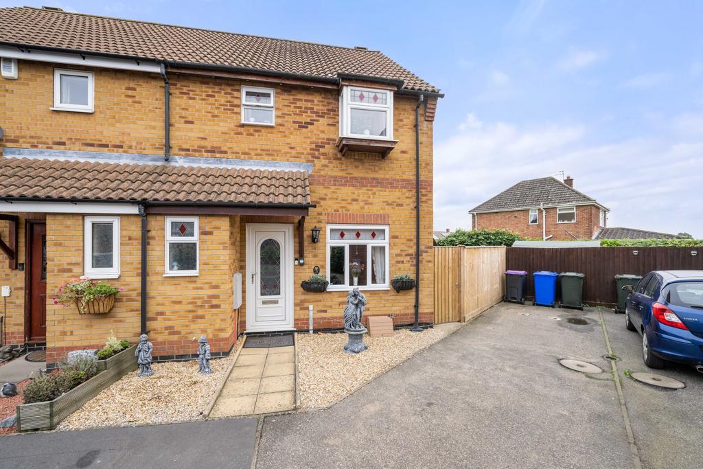 Reams Close, Fishtoft, Boston, PE21 3 bed semi-detached house - £175,000