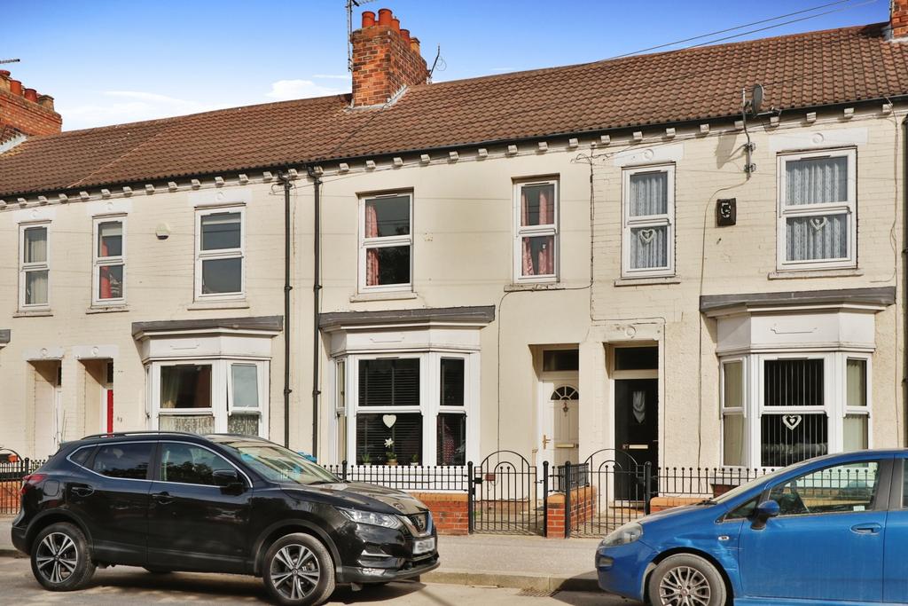 Hawthorn Avenue, Hull, HU3 5PH 3 bed terraced house - £90,000