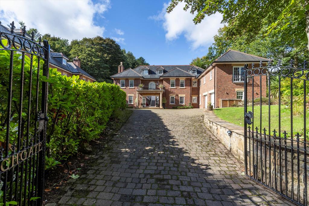 Flass Vale, Durham, Durham, DH1 6 bed detached house - £1,995,000