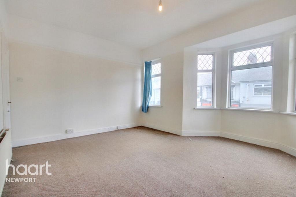 Malpas Road, NEWPORT 2 bed terraced house for sale - £140,000