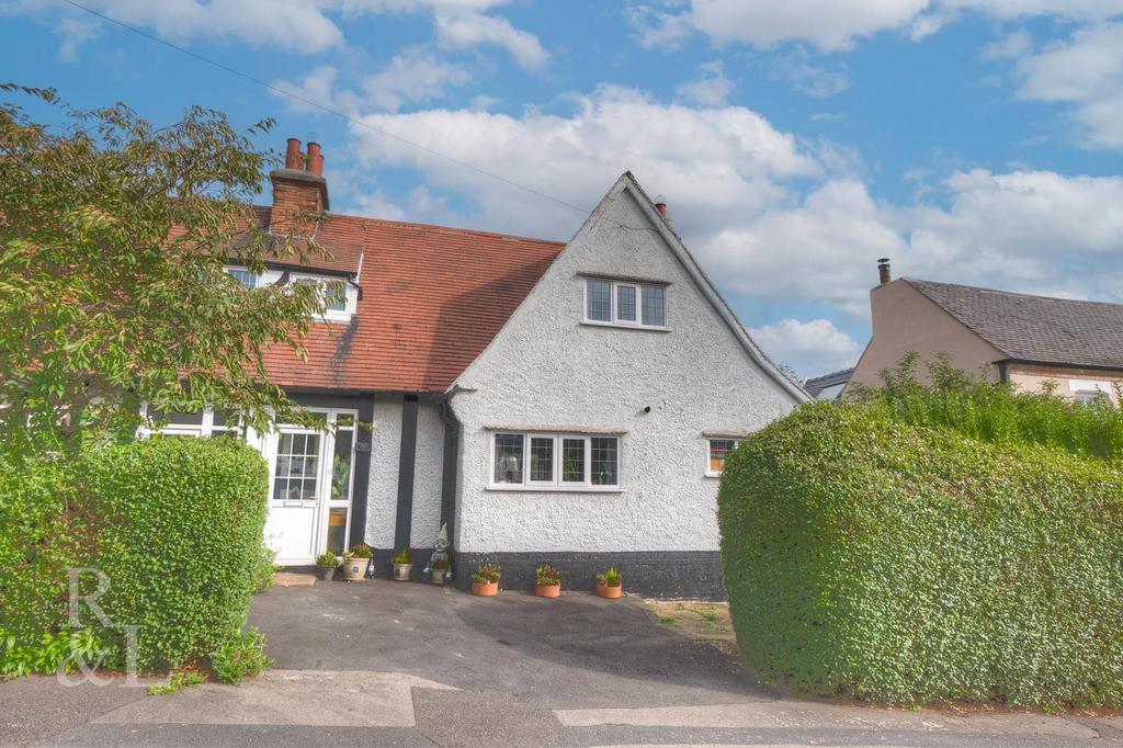 Rose Grove, Keyworth, Nottingham 2 bed cottage - £280,000