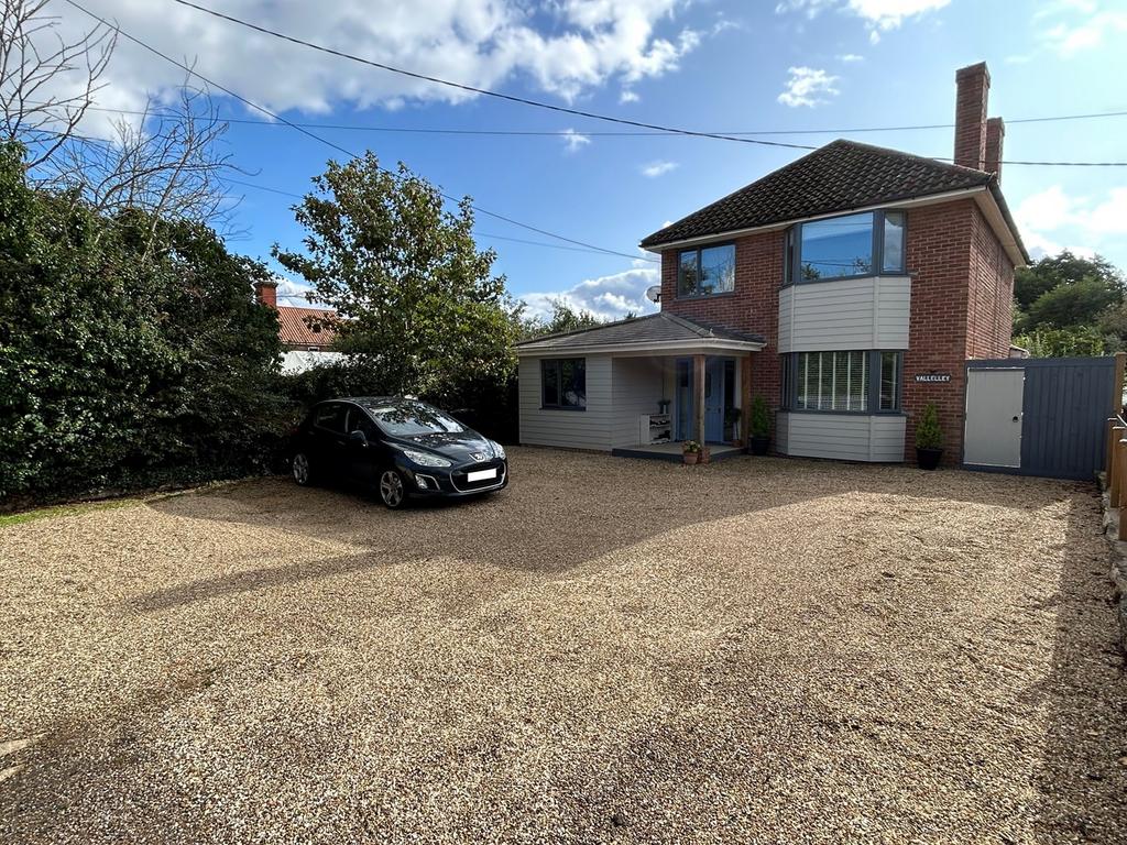 Finborough Road, Onehouse, Stowmarket, IP14 4 bed detached house for ...