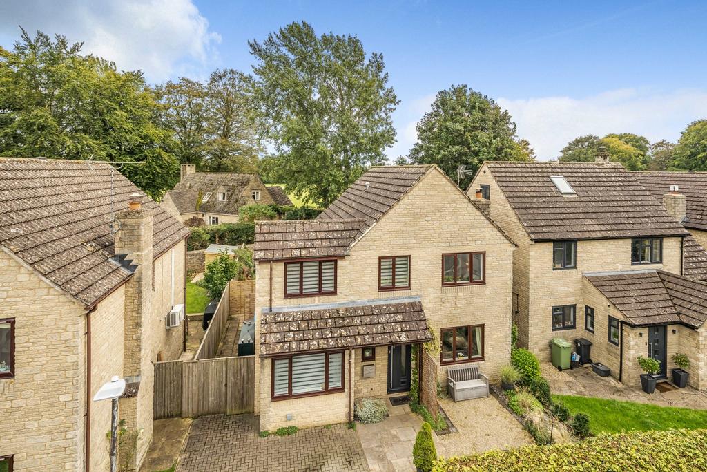 May Tree Close, Coates, Cirencester... 4 bed detached house for sale ...