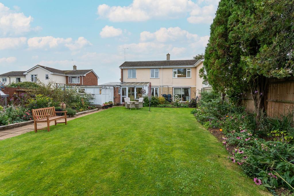 Orchard Way, Marcham, OX13 3 bed semi-detached house - £400,000