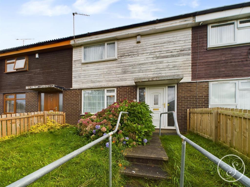 Beckhill Chase, Leeds 2 bed terraced house for sale - £140,000