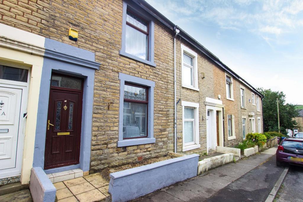 Elswick Street, Darwen 2 bed terraced house - £595 pcm (£137 pw)