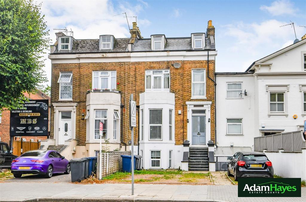 High Road, London N12 2 bed apartment for sale - £325,000