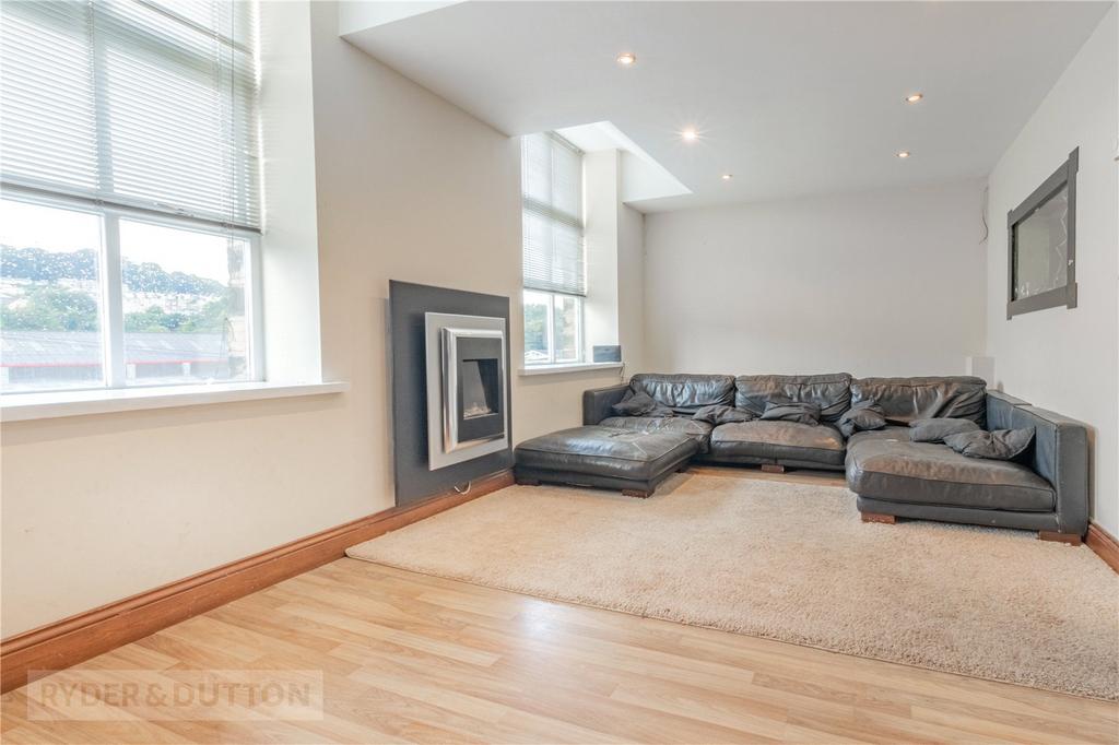 Hollins Mill Lane, Sowerby Bridge, West Yorkshire, HX6 2 bed apartment ...