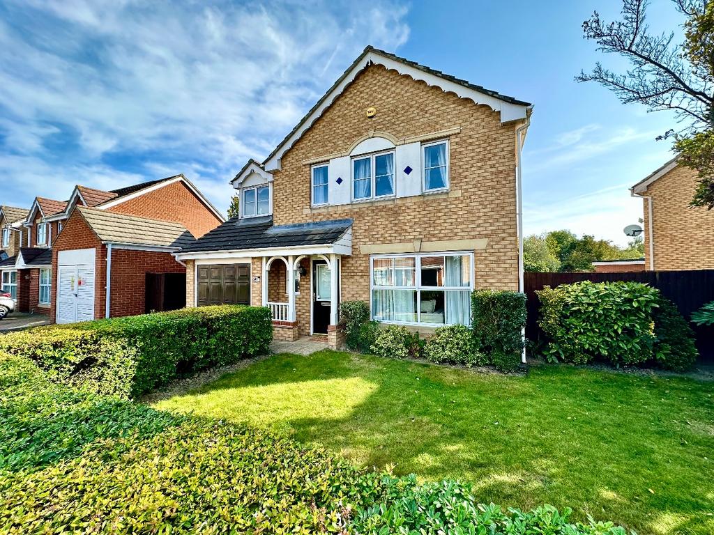 Bancroft Chase, Hornchurch 5 bed detached house for sale - £800,000