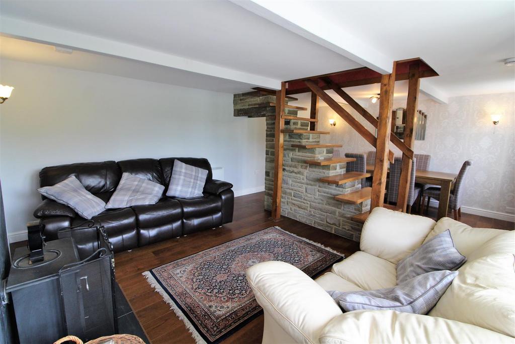 Miller Hill, Denby Dale, Huddersfield 3 bed terraced house - £850 pcm ...