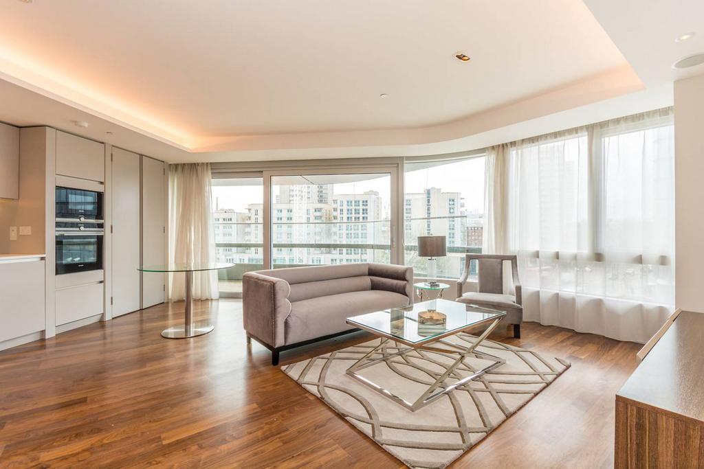City Road, Angel, London, EC1V 2 bed flat - £3,900 pcm (£900 pw)