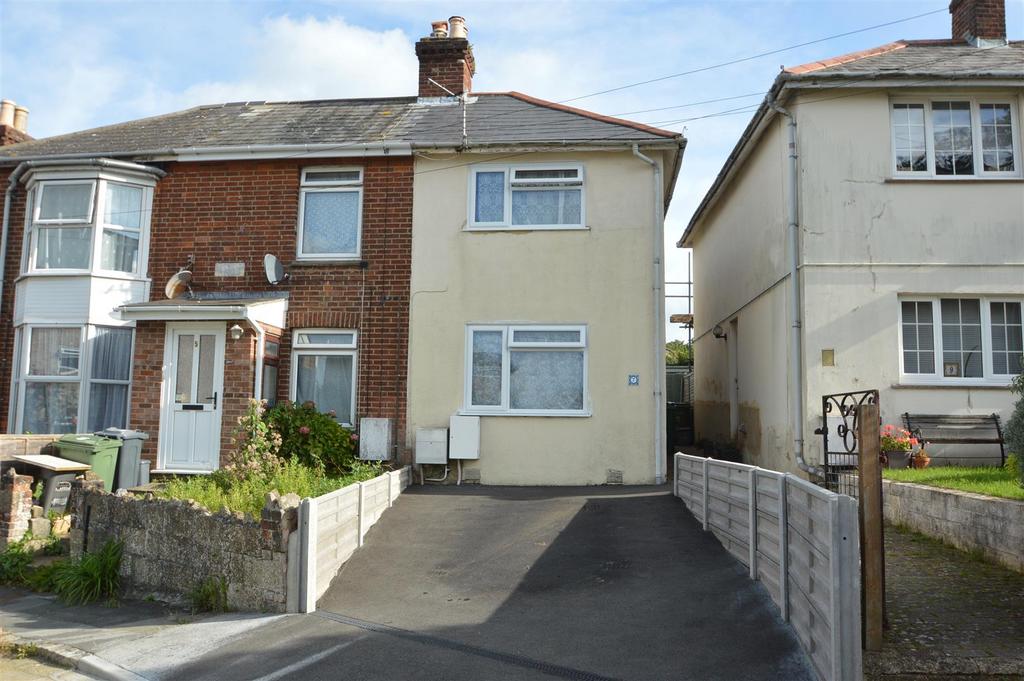CENTRAL RYDE 2 bed end of terrace house - £210,000