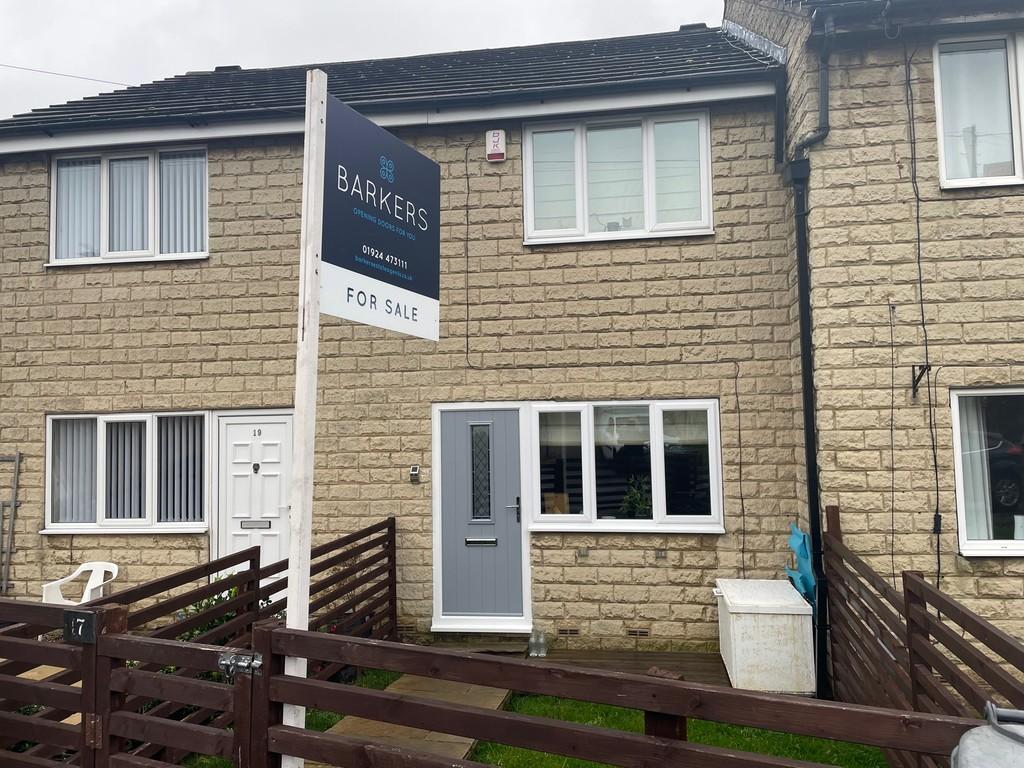 Healey Close, Batley 2 bed terraced house for sale - £145,000