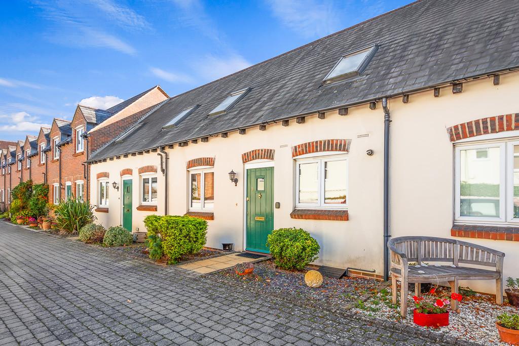 Ashtead Village 2 bed terraced house - £575,000