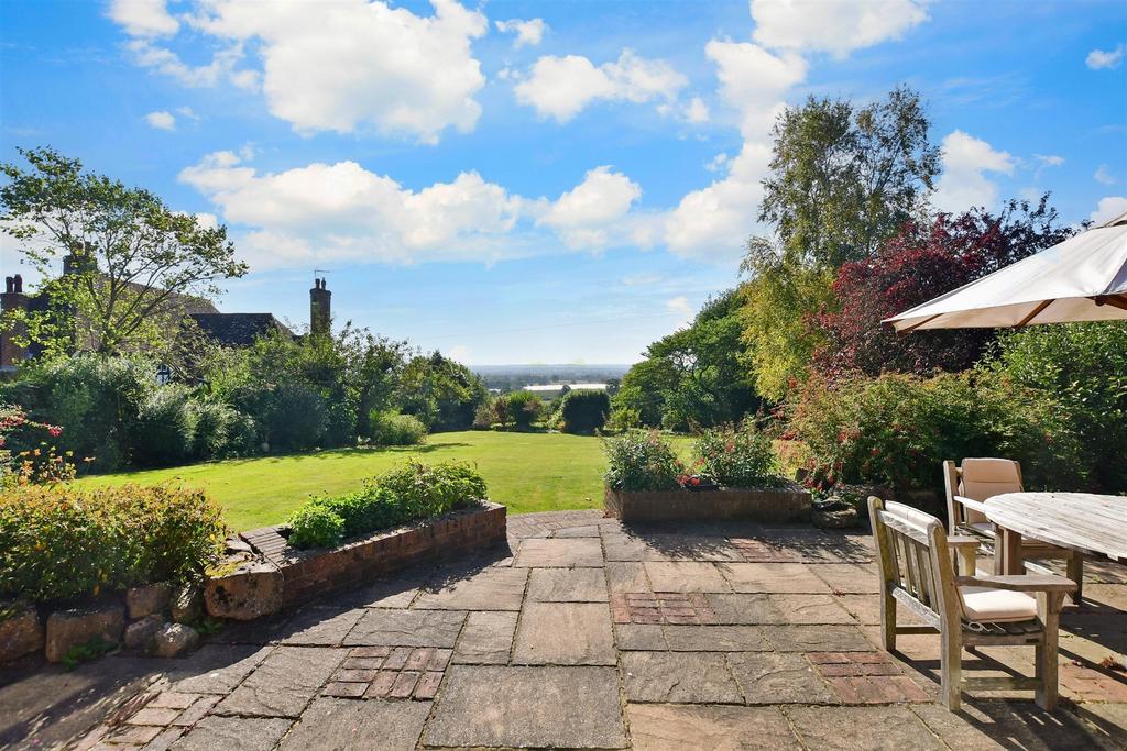 Rectory Lane, Chart Sutton... 3 bed detached house for sale - £850,000