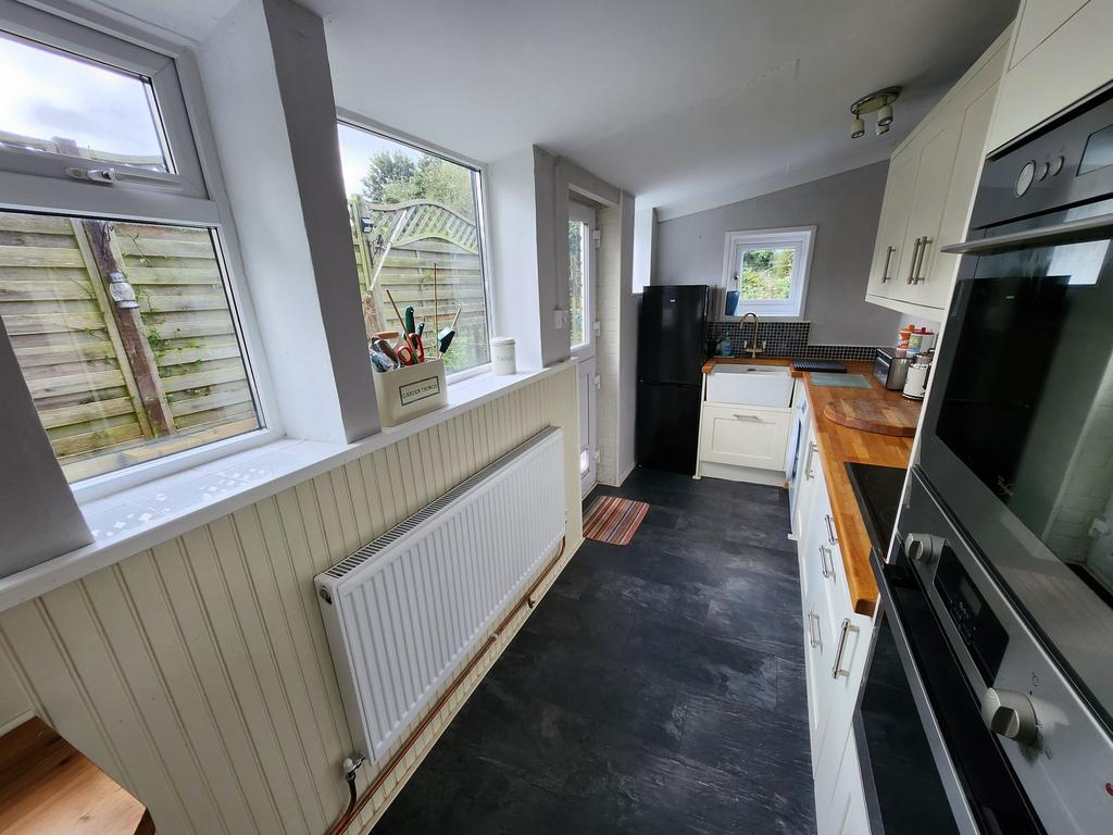 Trowbridge, Trowbridge BA14 2 bed terraced house for sale - £210,000