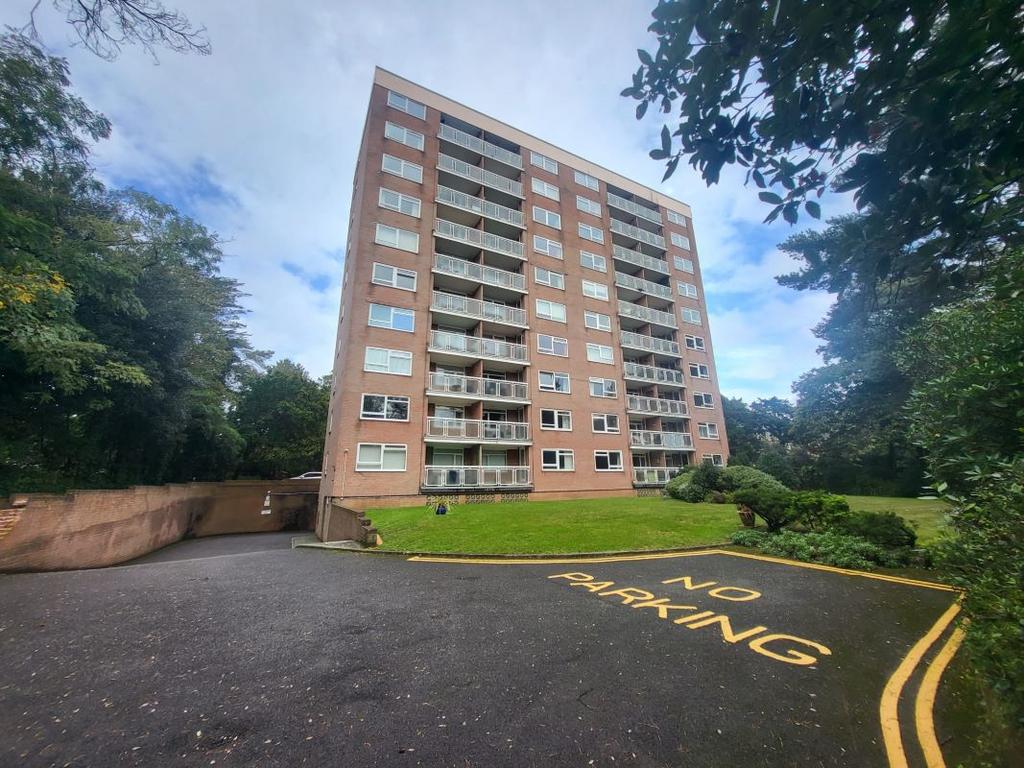 Flat 34 Hamble Court, 68 Christchurch... 2 bed apartment - £150,000