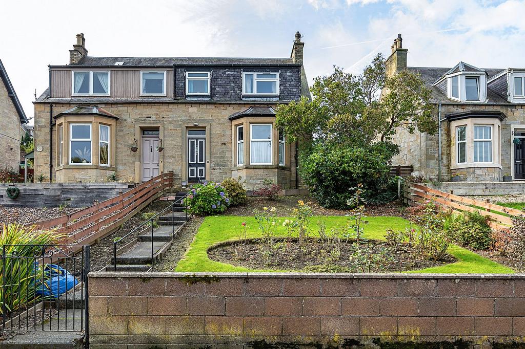 10 Glebe View, Hawick TD9 9JN 3 bed semi-detached house - £160,000