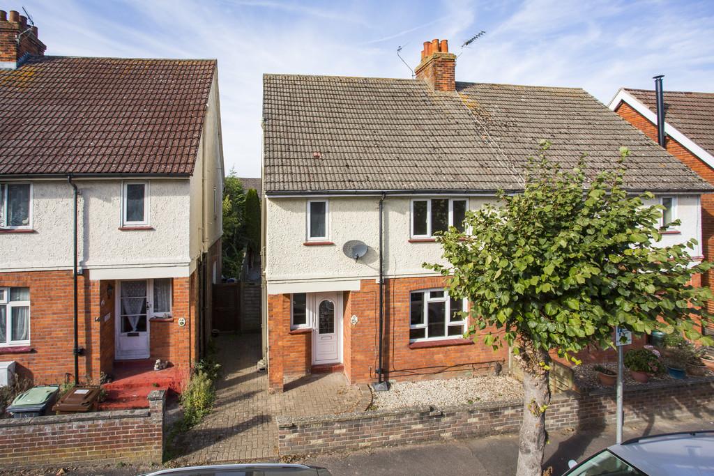Meadow Road, Tonbridge 3 bed semi-detached house - £475,000
