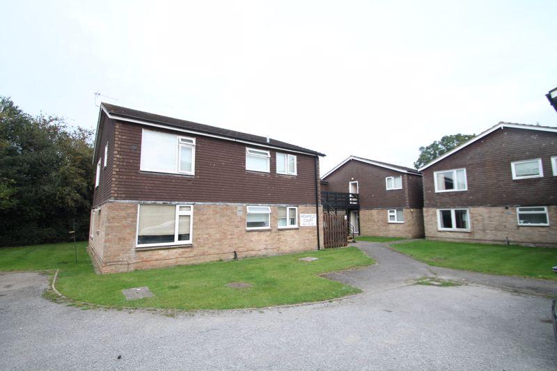 Highfield Court, High Wycombe HP15 1 bed property - £895 pcm (£207 pw)