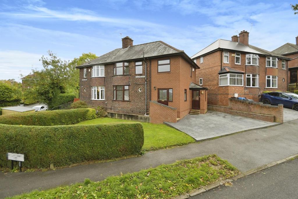 Hollythorpe Rise, Norton... 3 bed semi-detached house - £320,000